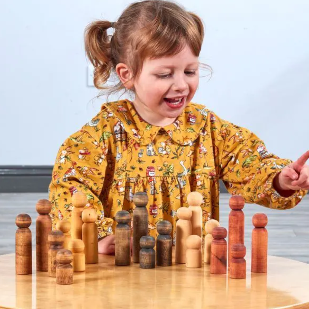 Multicultural Peg Families Set x 20 | Educational Equipment Supplies