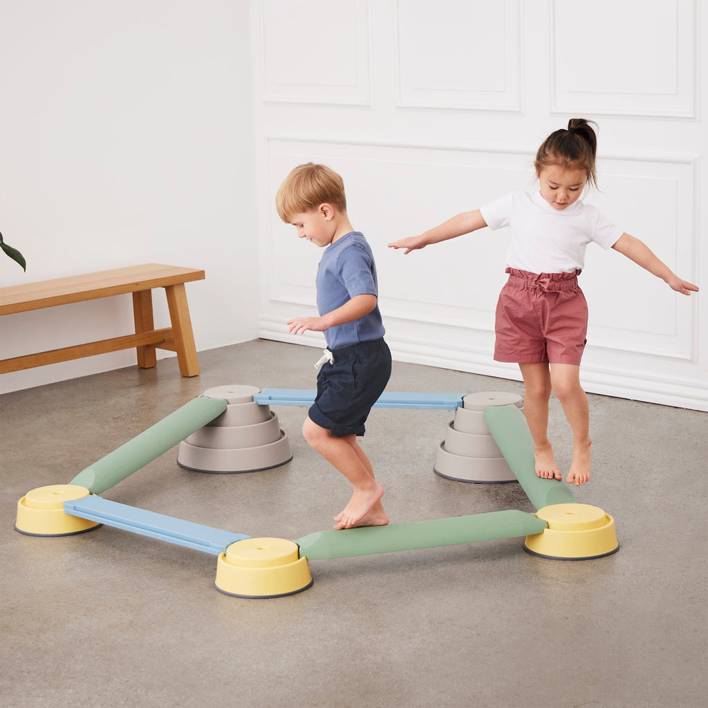 Gonge Build N' Balance Starter Set - Nordic | Educational Equipment ...