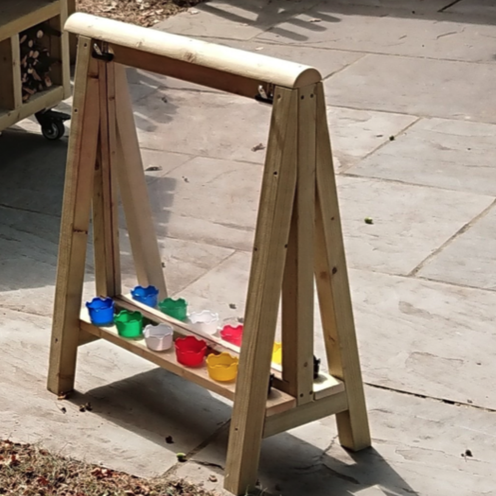 Low Height Wooden Easel | www.ee-supplies.co.uk– Educational Equipment ...